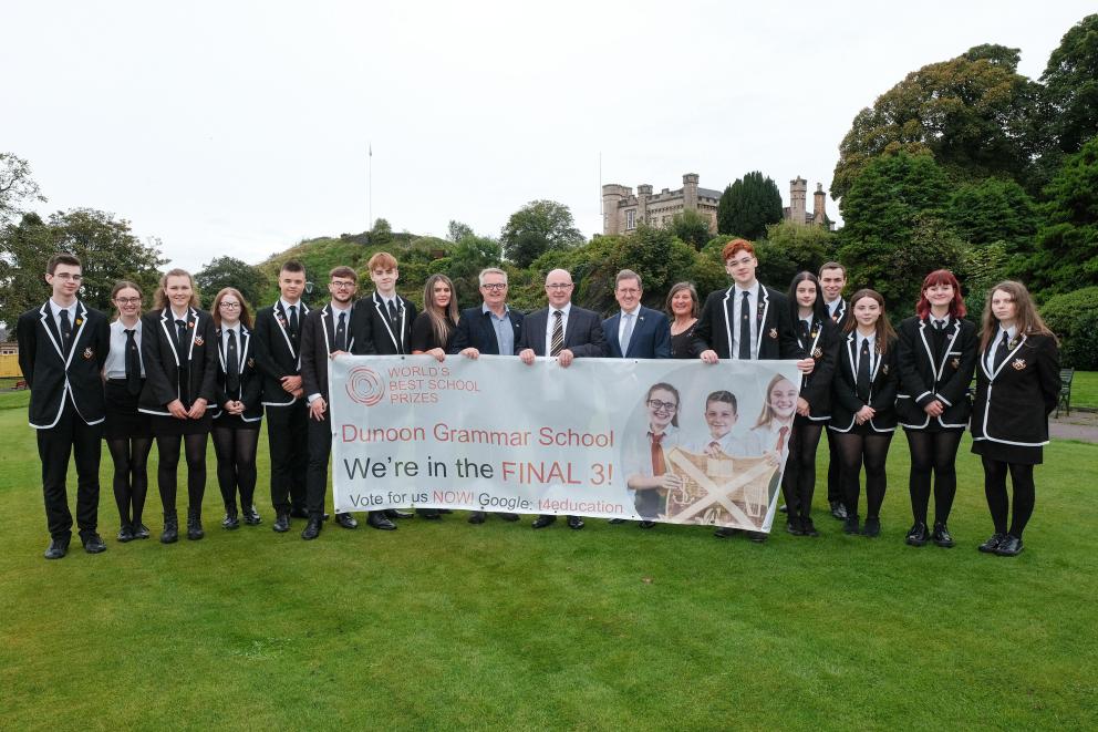 Dunoon thanks "outstanding local community"